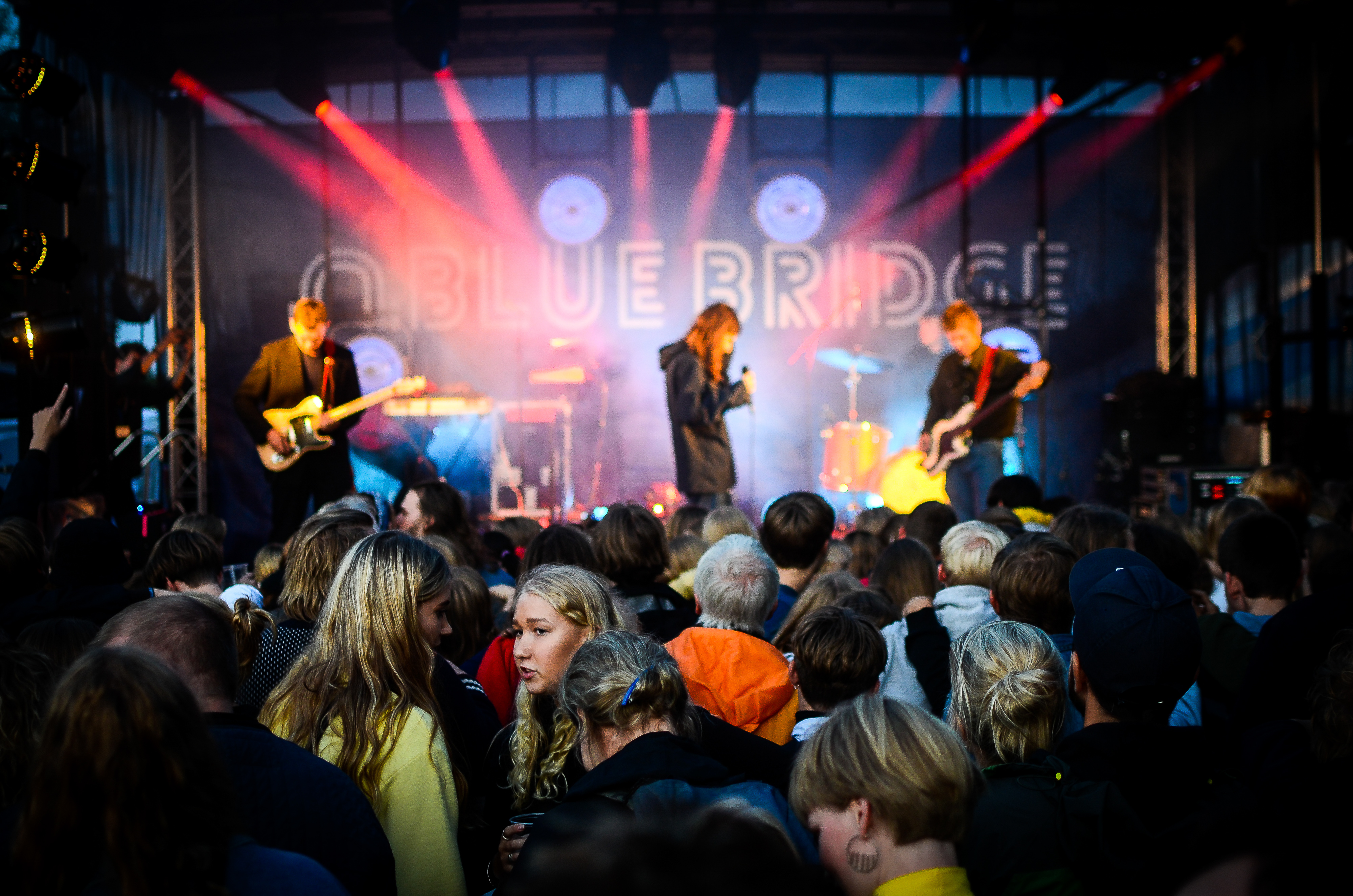 Festivalen - Blue Bridge